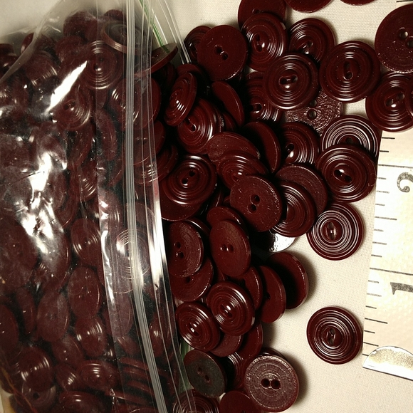Vintage Maroon Buttons | Office | Vintage 94s Marooncranberry Small ...